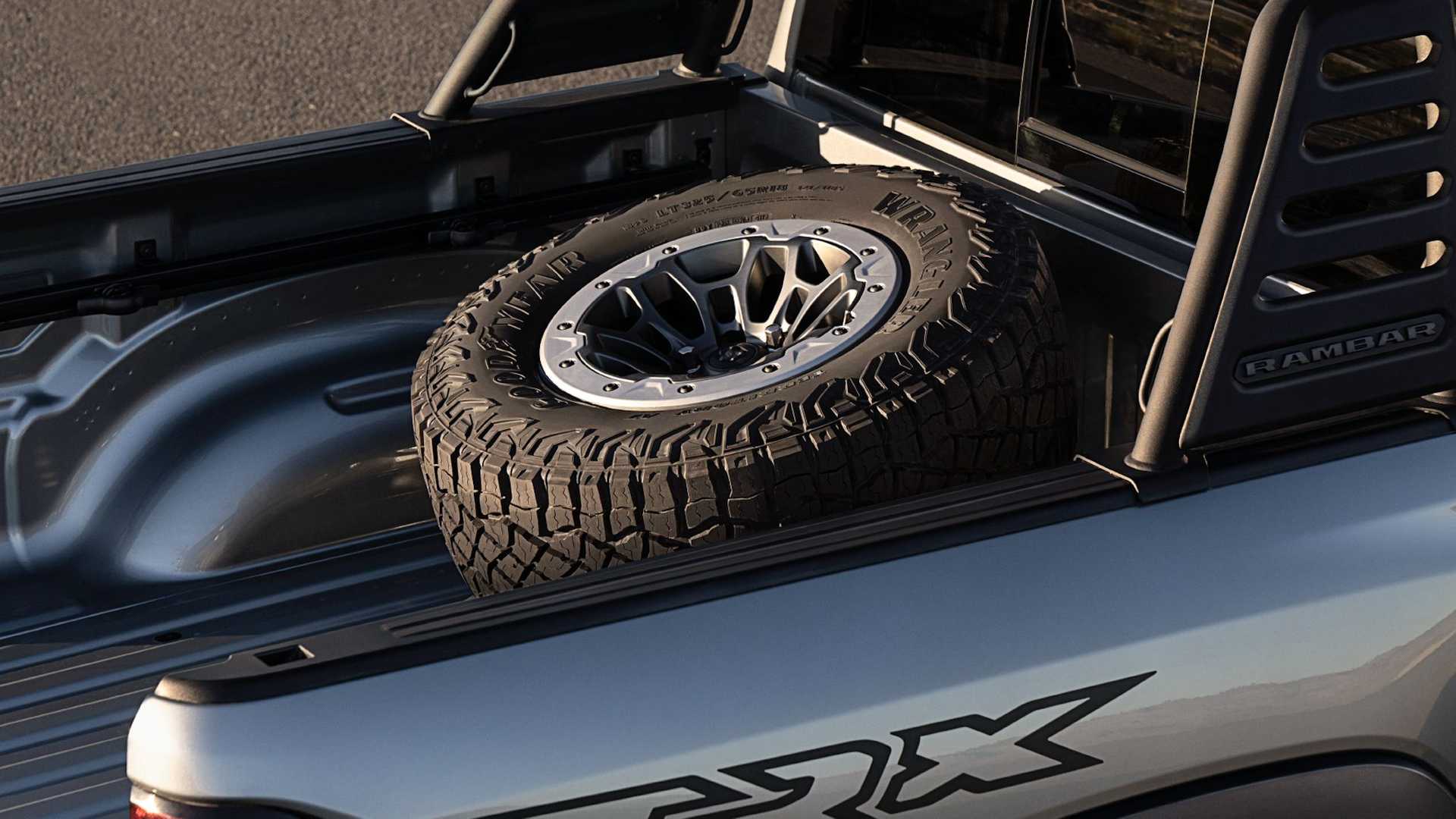 Support roue de secours RAM TRX - American Car City